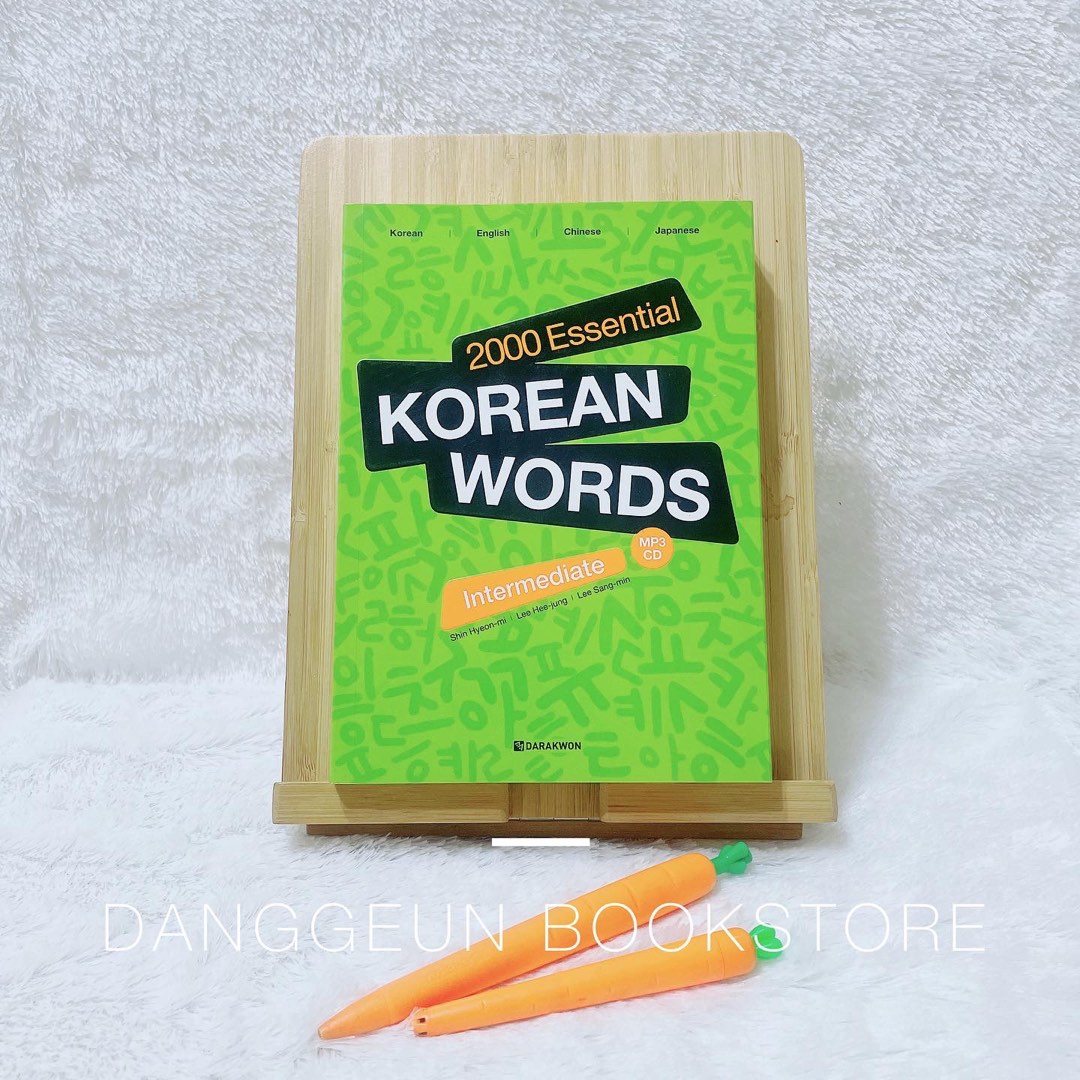 Buku Korea 2000 Essential Korean Words Intermediate, Buku & Alat Tulis, Buku di Carousell