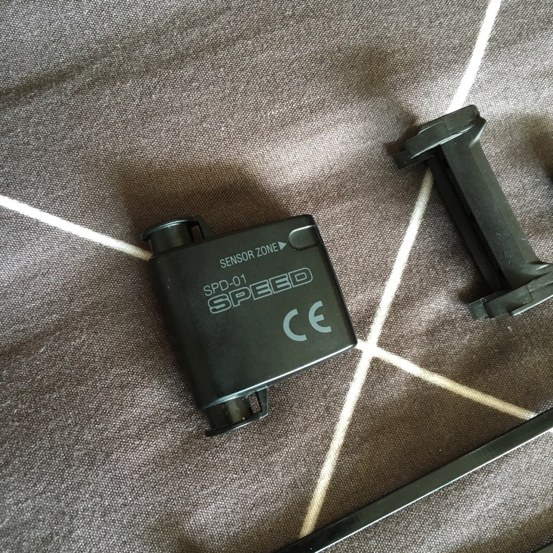 Cateye SPD-01 Speed Sensor, Sports Equipment, Bicycles & Parts, Parts ...