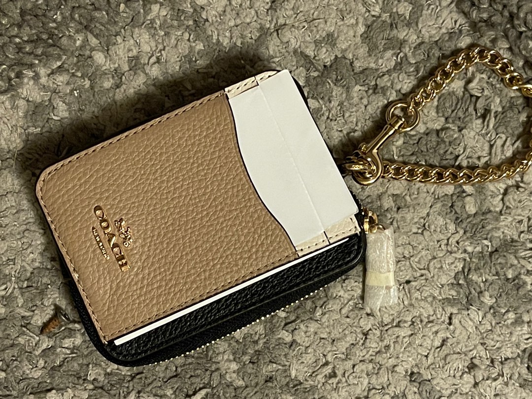 Coach Zip Card Holder, Women's Fashion, Bags & Wallets, Wallets & Card ...