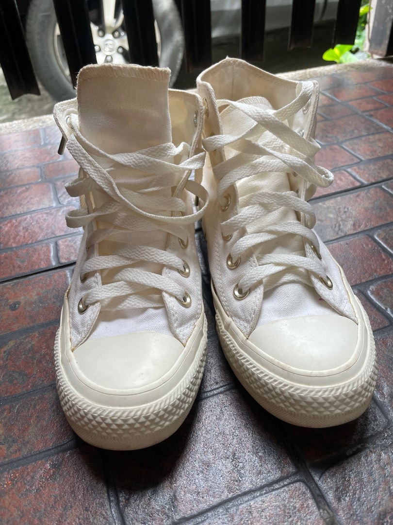 Converse high cut, Women's Fashion, Footwear, Sneakers on Carousell