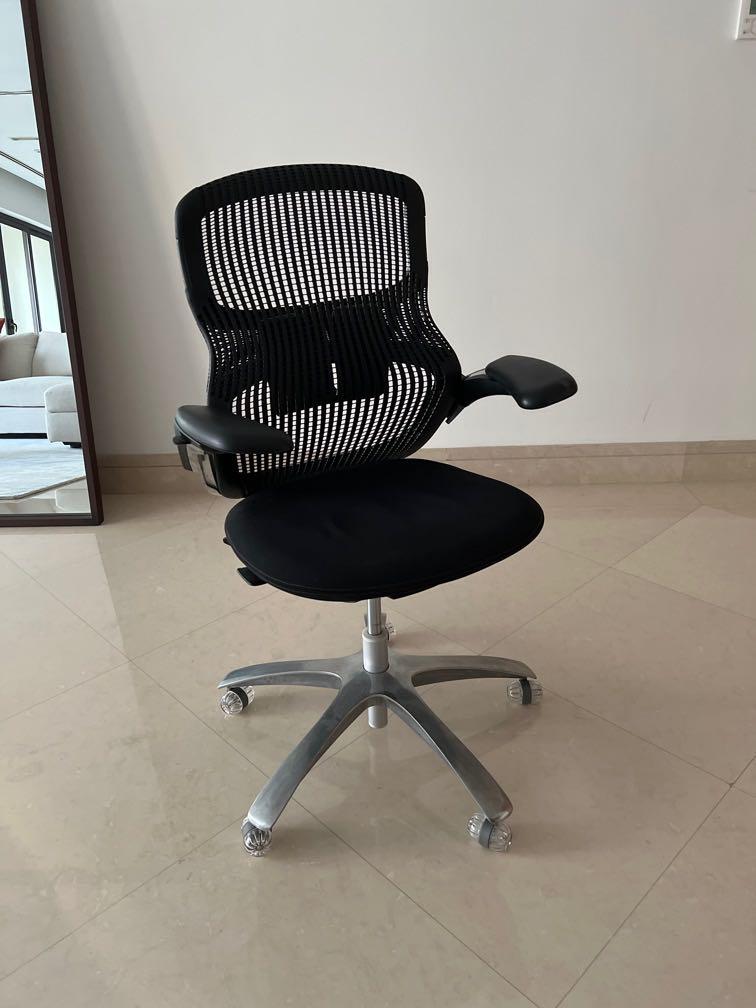 Formway Task Chair Ergonomic Office Chair, Furniture & Home Living ...