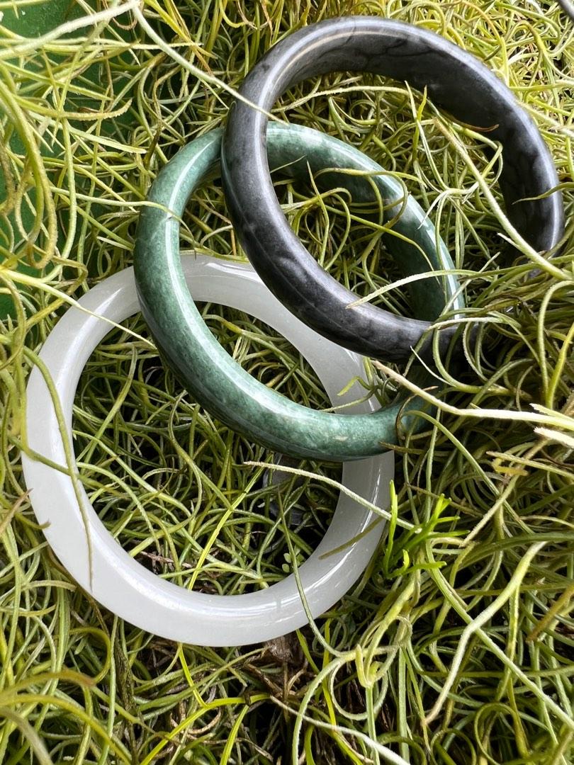 Jade bangles jadeite, Women's Fashion, Jewelry & Organizers, Precious ...