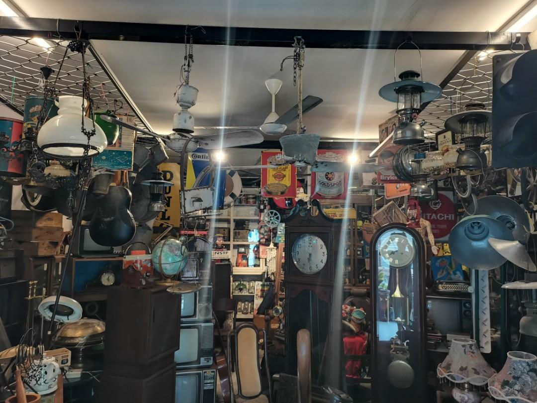 Jual beli sewa barang lama antik, Hobbies & Toys, Collectibles ...