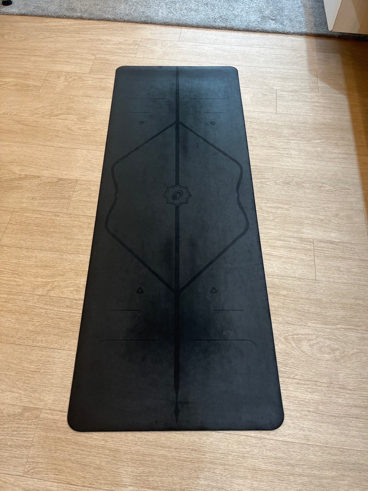 Liforme yoga mat, Sports Equipment, Exercise & Fitness, Exercise Mats ...