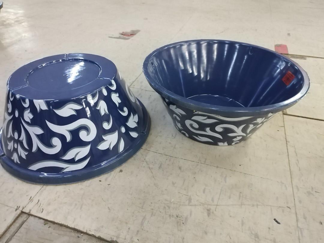 Melamine planter pot, Furniture & Home Living, Gardening, Pots ...