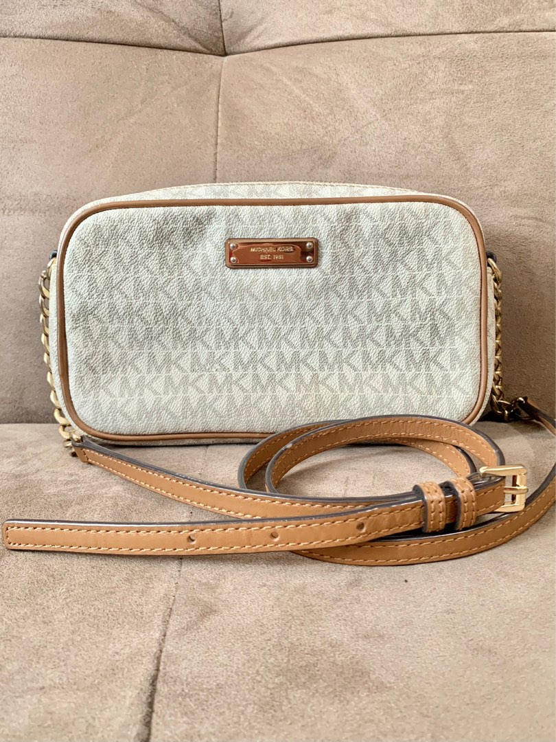 Michael Kors Jet Set Logo Crossbody bag, Women's Fashion, Bags ...