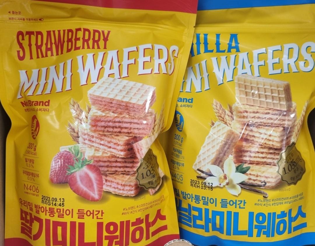 Mini Wafers (Strawberry/Vanilla) 300g, Food & Drinks, Other Food ...