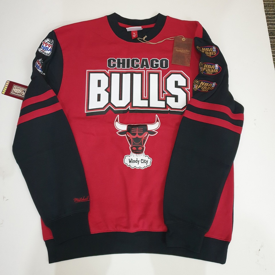 NBA/NFL Crew Neck Sweatshirt, Men's Fashion, Activewear on Carousell