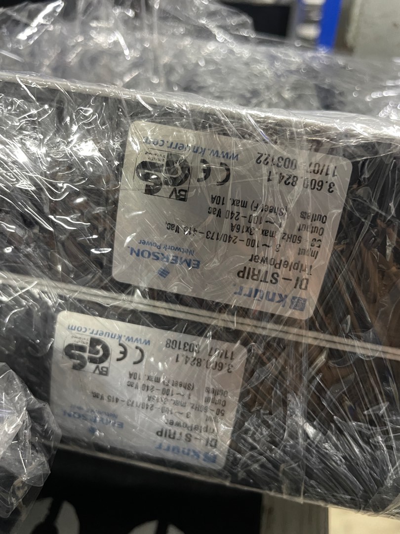 Server rack power strip, Computers & Tech, Parts & Accessories ...