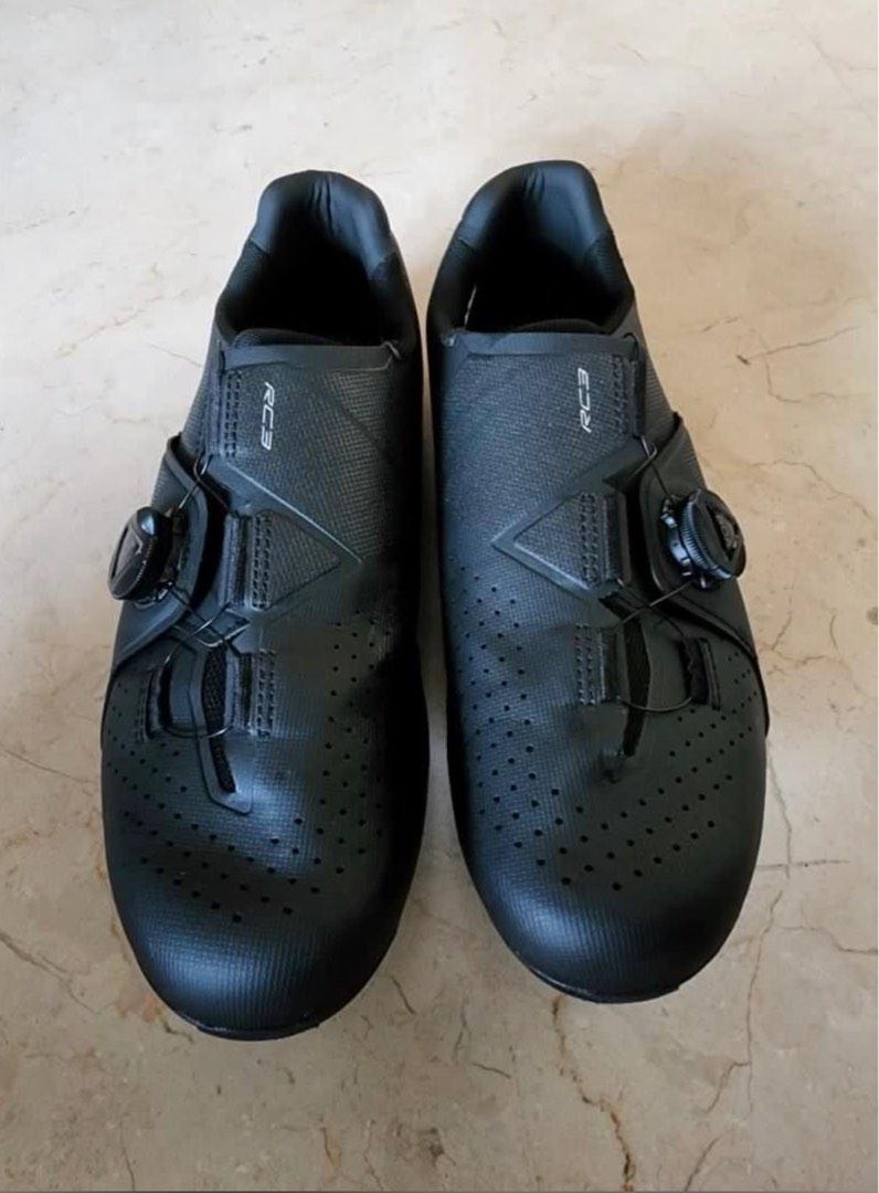 Shimano RC3 cleat shoe, Sports Equipment, Bicycles & Parts, Parts ...