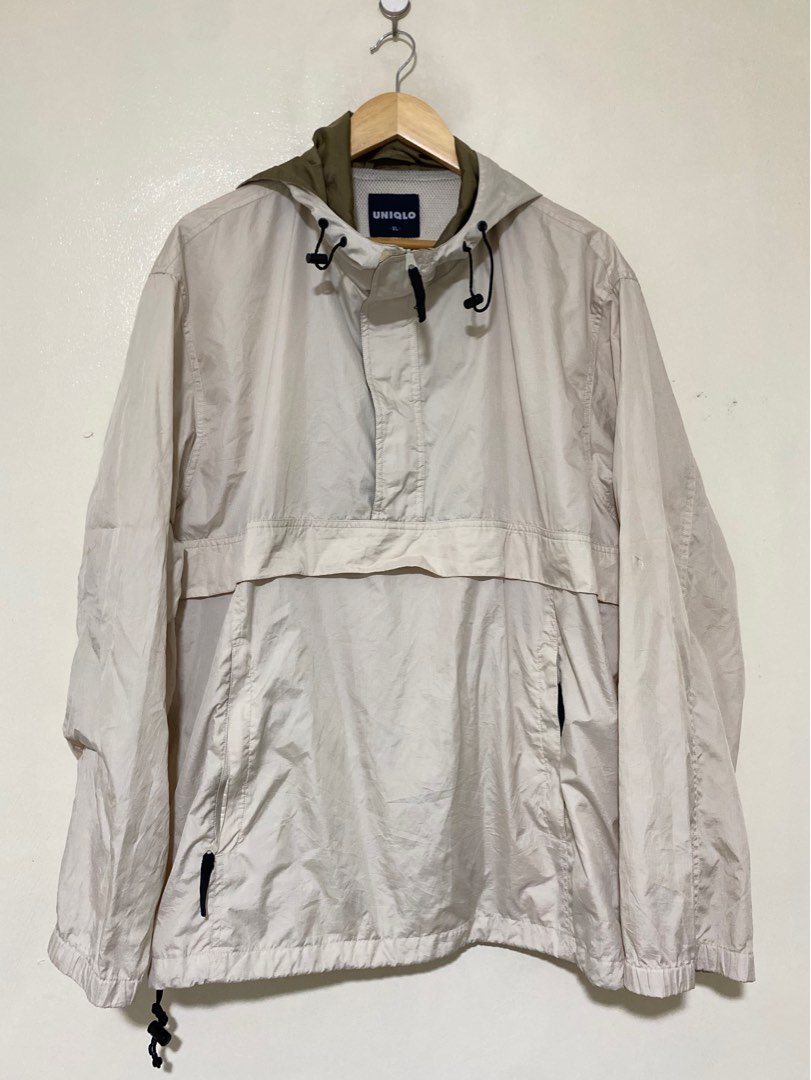 Uniqlo Cream Windbreaker, Men's Fashion, Activewear on Carousell