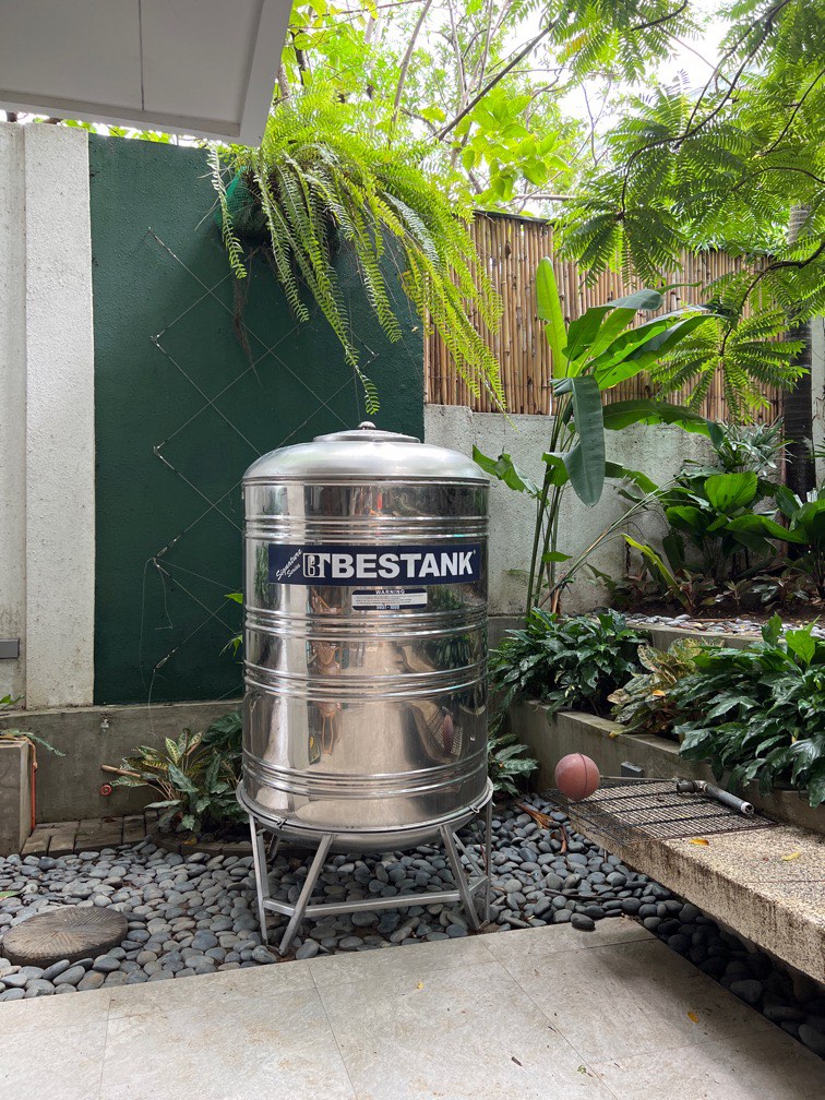 2nd hand 1000Liter Bestank, Furniture & Home Living, Outdoor Furniture ...