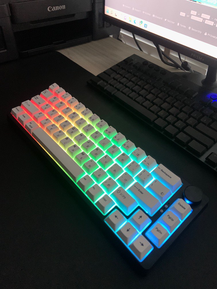 65% custom mechanical keyboard (White keycaps), Computers & Tech, Parts ...