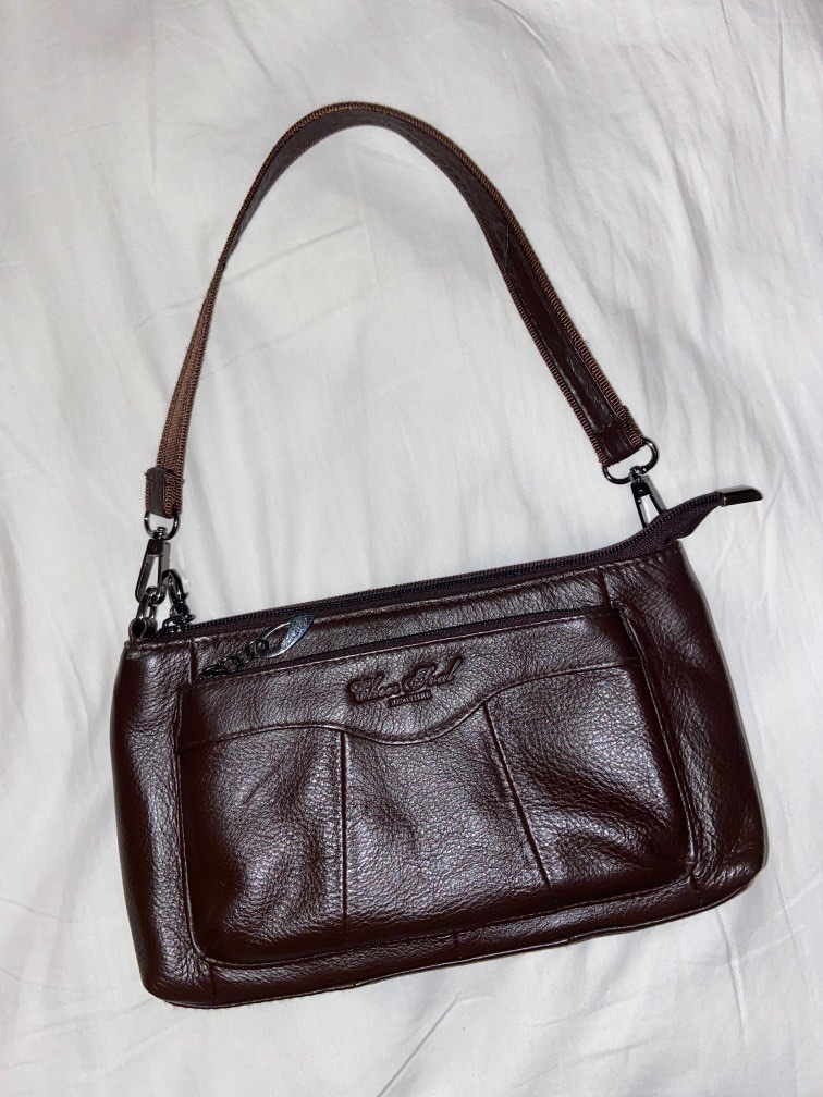 Brown vintage shoulder bag, Women's Fashion, Bags & Wallets, Shoulder ...