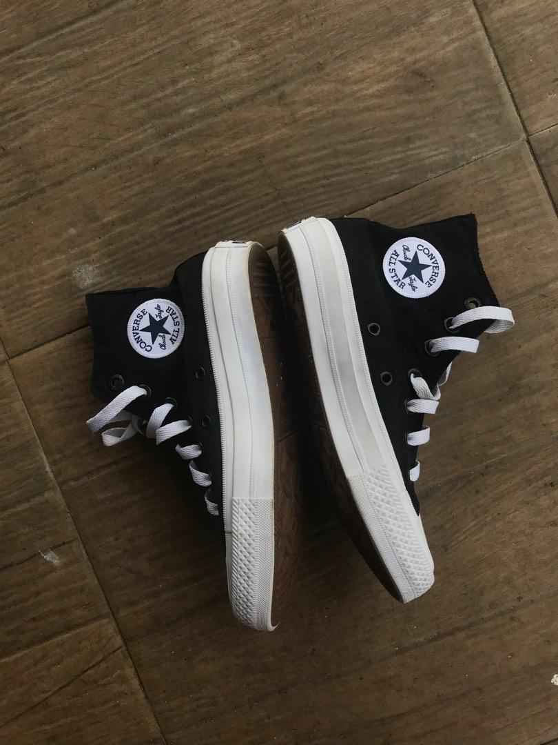 Converse Chuck Taylor 2 Lunarlon, Women's Fashion, Footwear, Sneakers ...