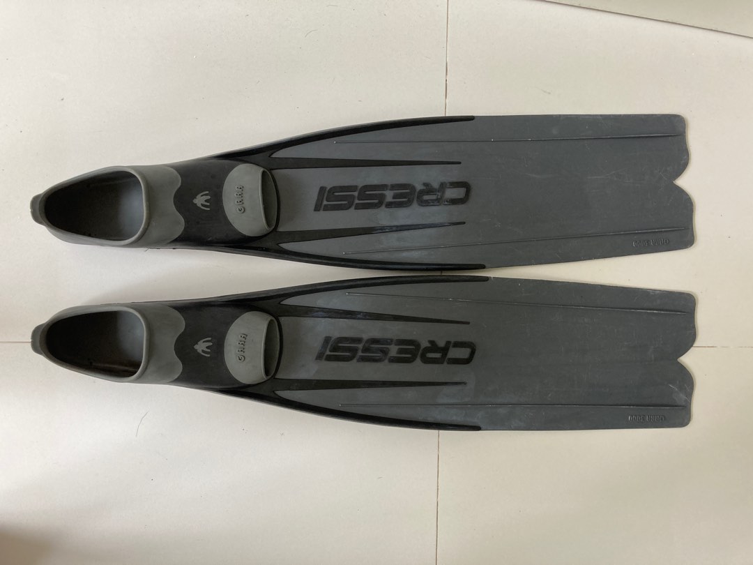 Cressi Gara3000 freediving fins, Sports Equipment, Sports & Games, Water Sports on Carousell