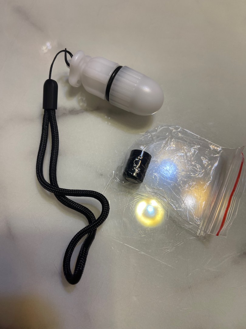 Dive marker light blue blinking, Sports Equipment, Sports & Games ...