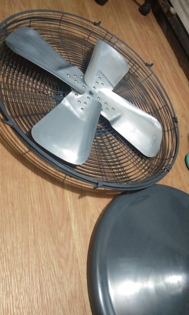 Elise electric fan 23 inches hanabishi, TV & Home Appliances, Air ...