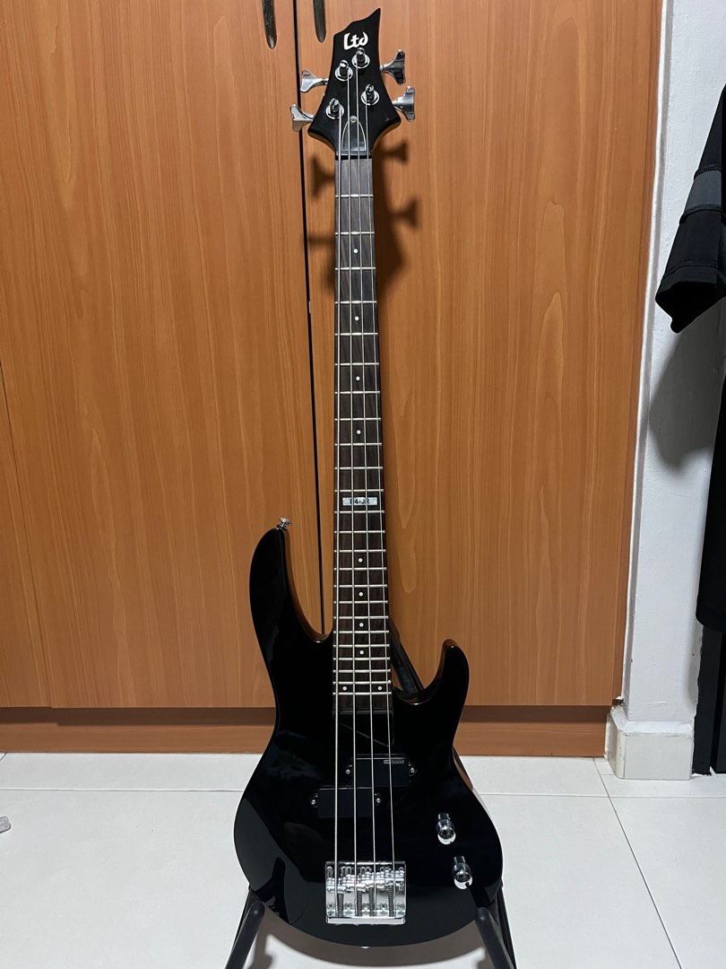 Esp / LTD B4 - JR (shortscale), Hobbies & Toys, Music & Media, Musical ...