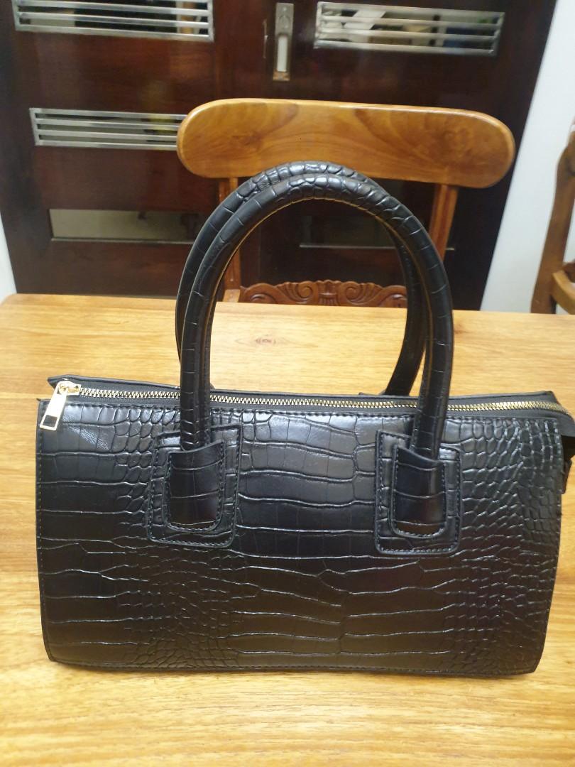 Hand carry boston style bag, Women's Fashion, Bags & Wallets, Clutches ...