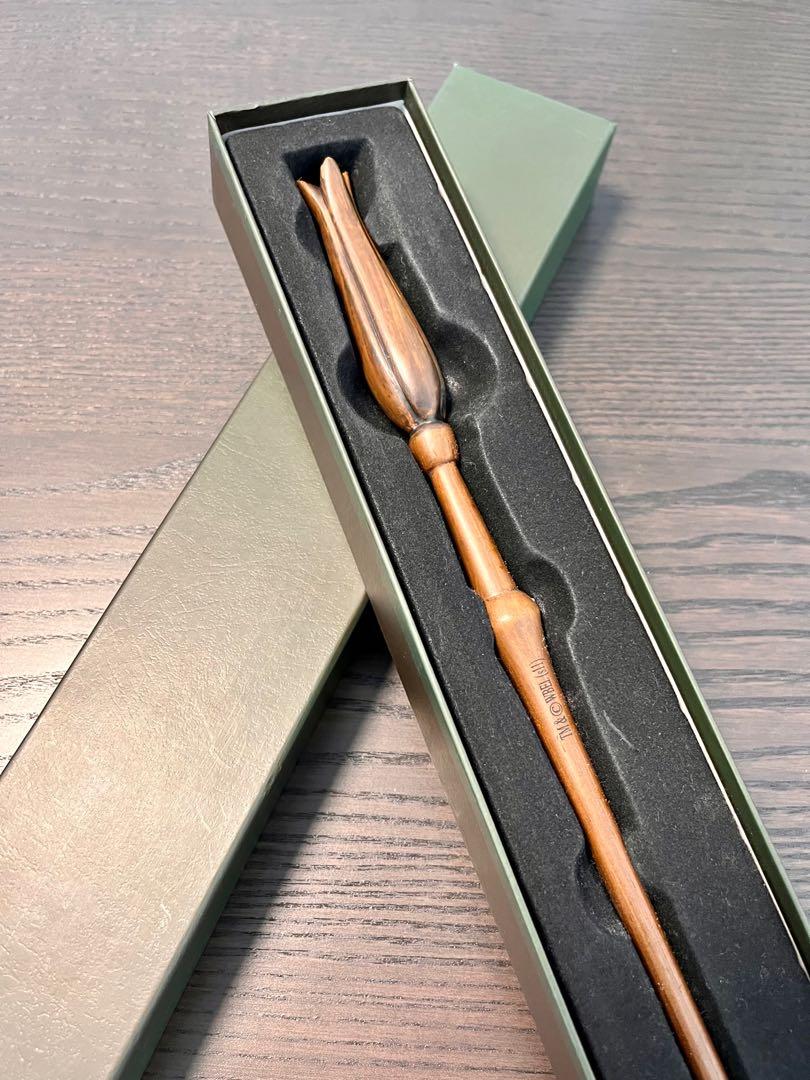 Harry Potter Wand - Luna Lovegood, 興趣及遊戲, 收藏品及紀念品, 明星周邊 - Carousell