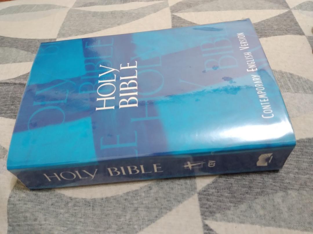 Holy Bible: Contemporary English Version 1995, Hobbies & Toys, Books ...