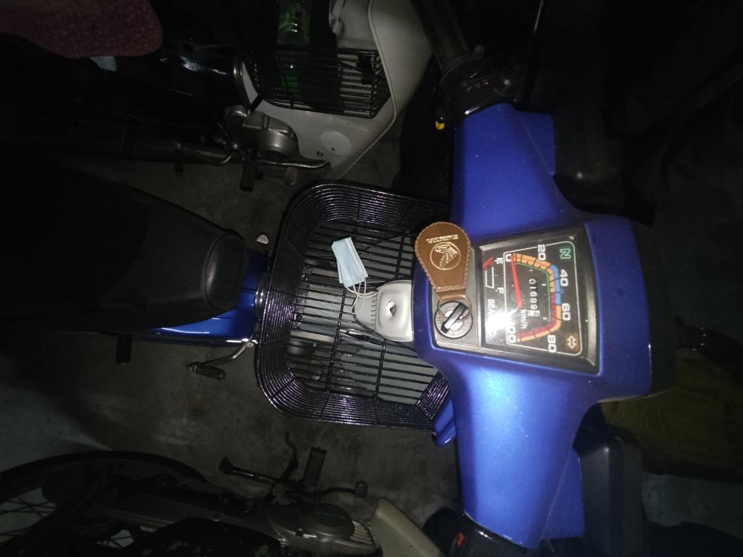Honda cup 70 petak, Motorbikes on Carousell