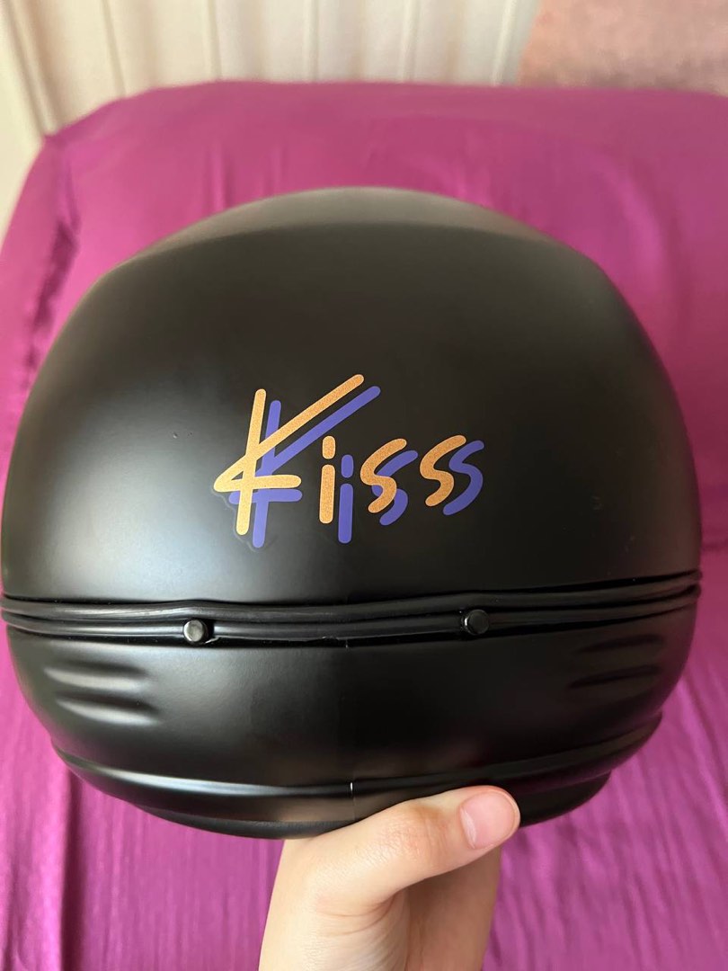 Kiss Helmet, Motorcycles, Motorcycle Apparel on Carousell