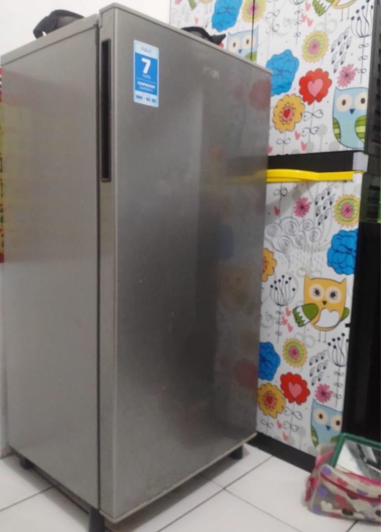 Kulkas aqua 1 pintu, Perabotan Rumah di Carousell