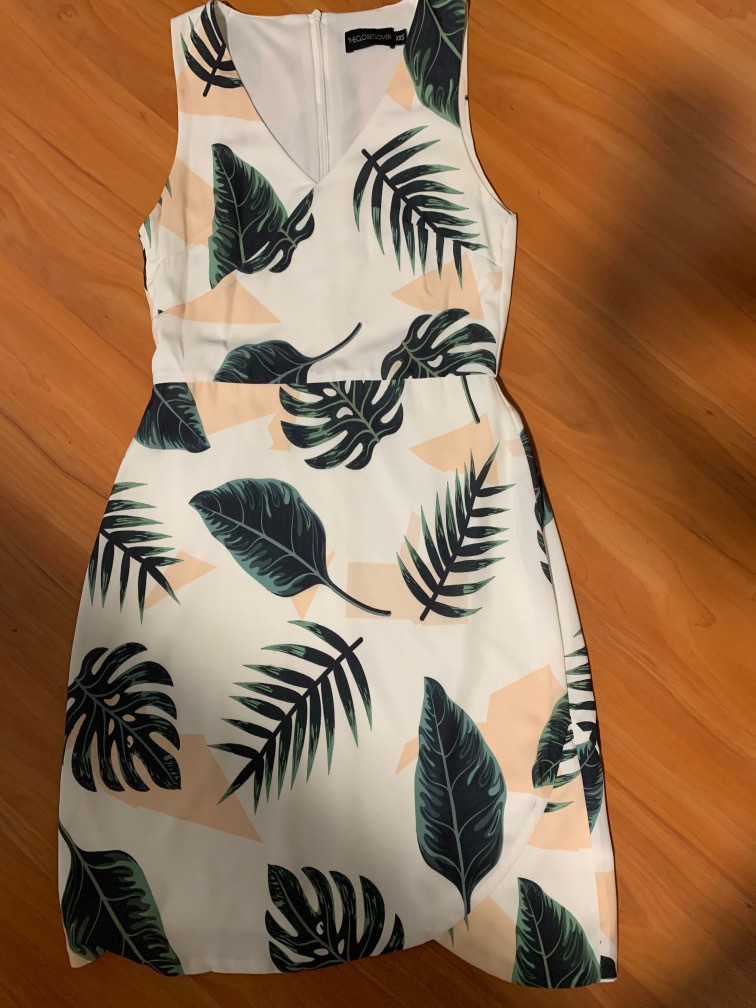 Leaf dress, Women's Fashion, Dresses & Sets, Dresses on Carousell