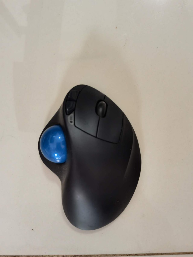 Logitech M570 Wireless Trackball Mouse, Computers & Tech, Parts ...