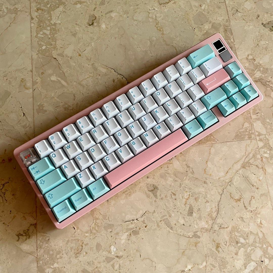 Matrix Vita pink with screen Mechanical Keyboard, Computers & Tech ...