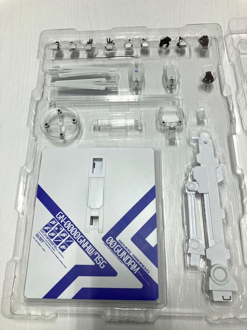 Metal build 00 Gundam seven sword + GN sword II blaster 7劍, 興趣及遊戲, 玩具 ...
