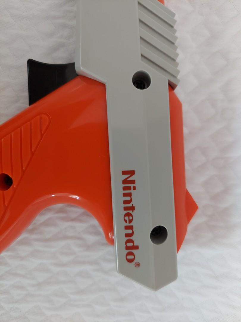 NES ZAPPER NINTENDO 1985 MINT, Video Gaming, Gaming Accessories ...
