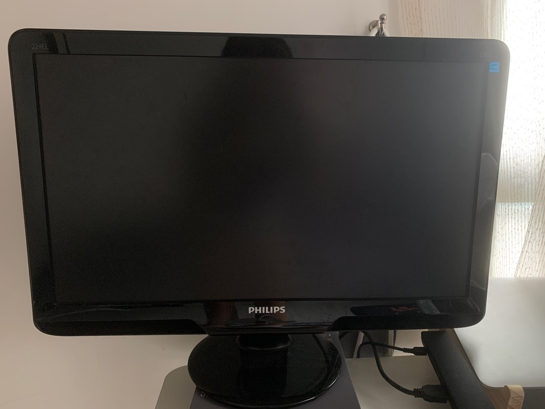 Philips 24'' LED Monitor, Computers & Tech, Desktops on Carousell