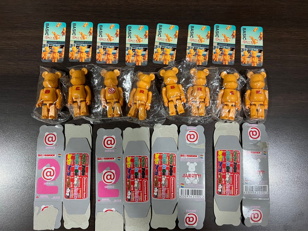 Rare 2001 Bearbrick Series 2 Basic set of 8 brand new, Hobbies & Toys ...