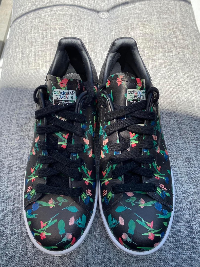 Stan Smith Adidas floral, Men's Fashion, Footwear, Sneakers on Carousell