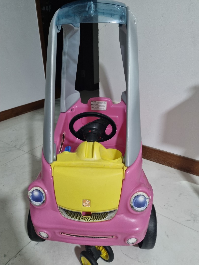 Step 2 easy turn coupe, Babies & Kids, Infant Playtime on Carousell