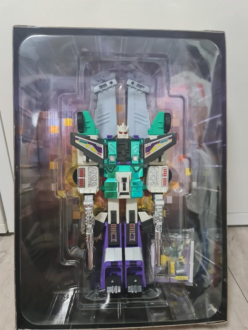 G1 Takara Book Reissue Sound blaster + Takara Tomy Transformer Sixshot ...