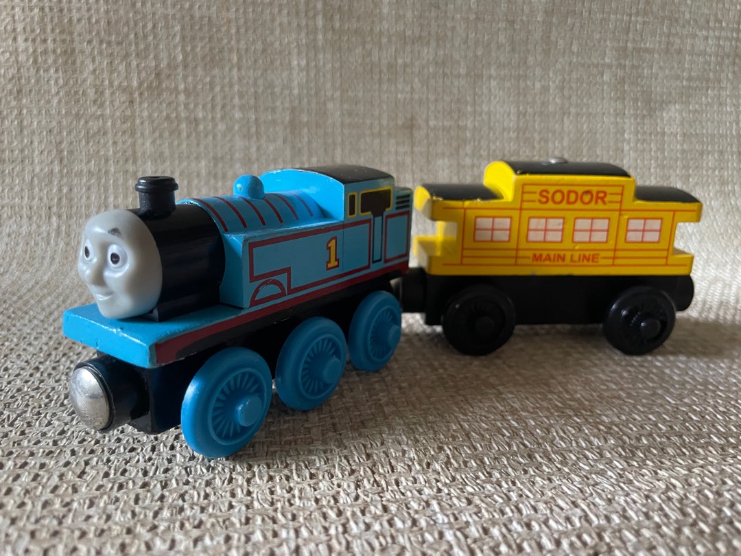 Thomas & Friends Wooden Magnetic With carriage, Hobbies & Toys, Toys ...