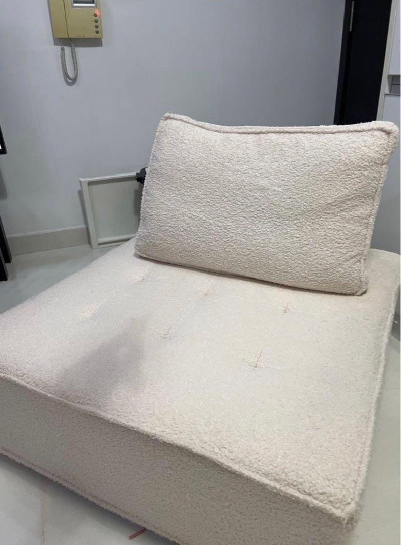 Tofu Sofa Aesthetic Korean, Furniture & Home Living, Furniture, Sofas ...