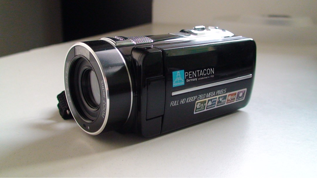 vintage dv camera/camcorder, Photography, Cameras on Carousell