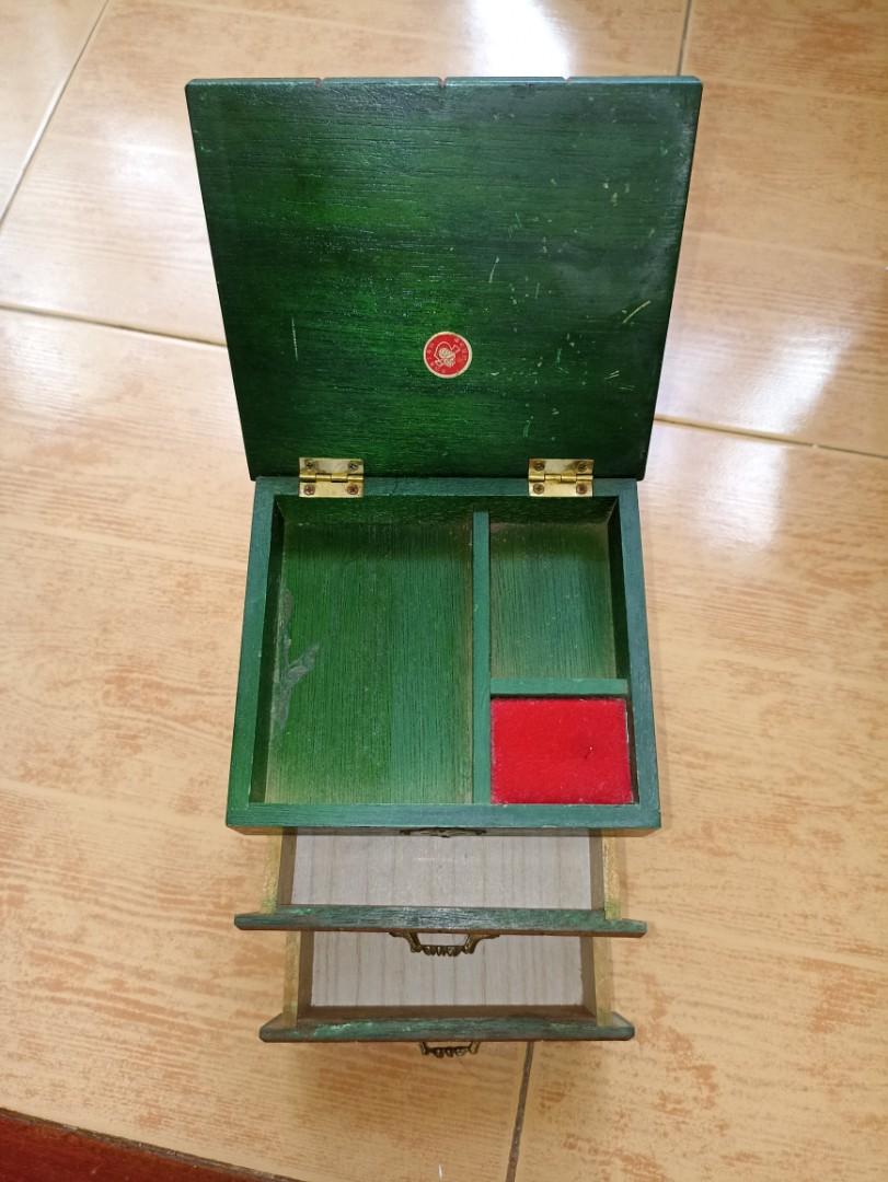 Vintage Trinkets Boxes, Hobbies & Toys, Memorabilia & Collectibles ...