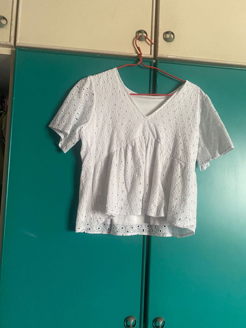 white eyelet fishtail top, Women's Fashion, Tops, Blouses on Carousell
