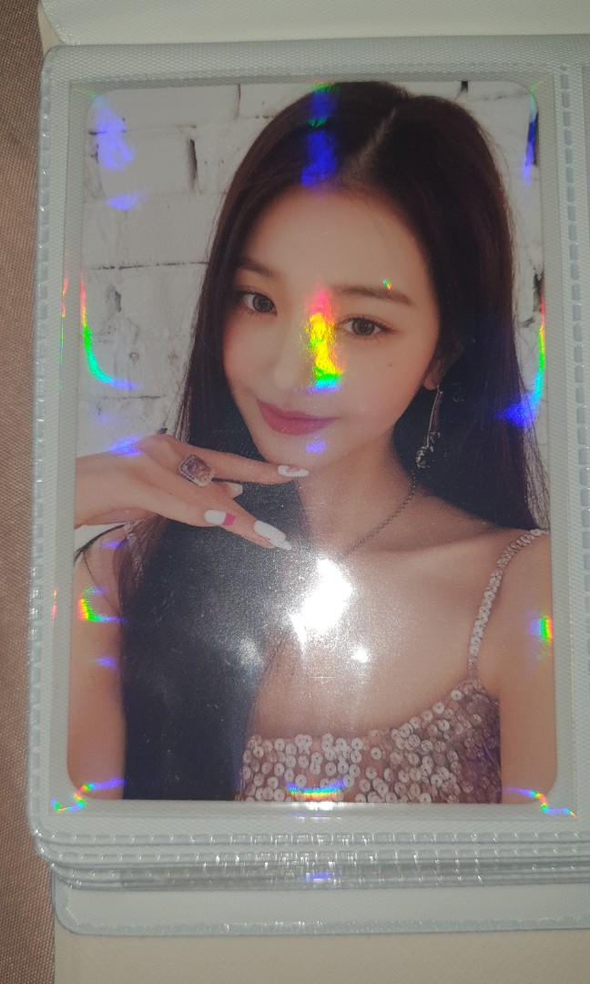 wonyoung pc, Hobbies & Toys, Memorabilia & Collectibles, K-Wave on ...