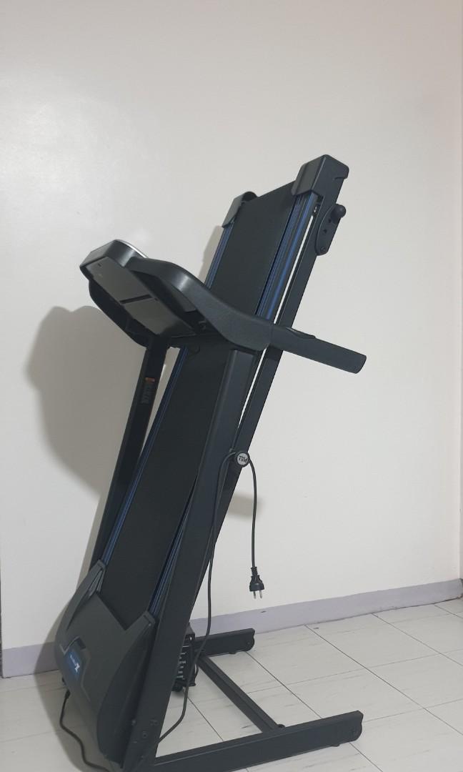 XTERRA TR150 Treadmill w/ transformer, Sports Equipment, Exercise ...