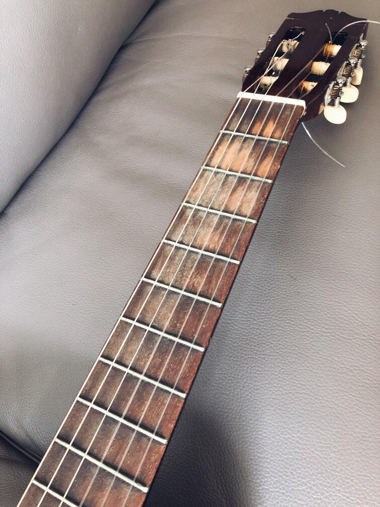 Yamaha C330 classical guitar, Hobbies & Toys, Music & Media, Musical ...