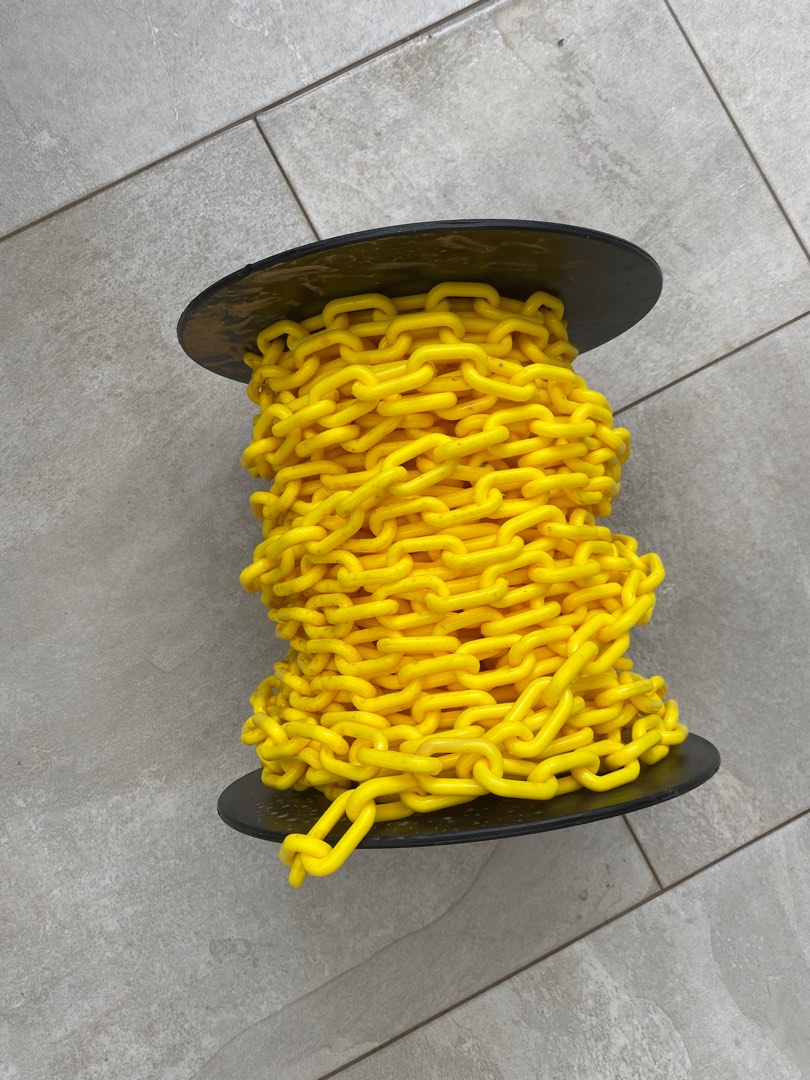 Yellow plastic chain, Hobbies & Toys, Stationery & Craft, Craft ...