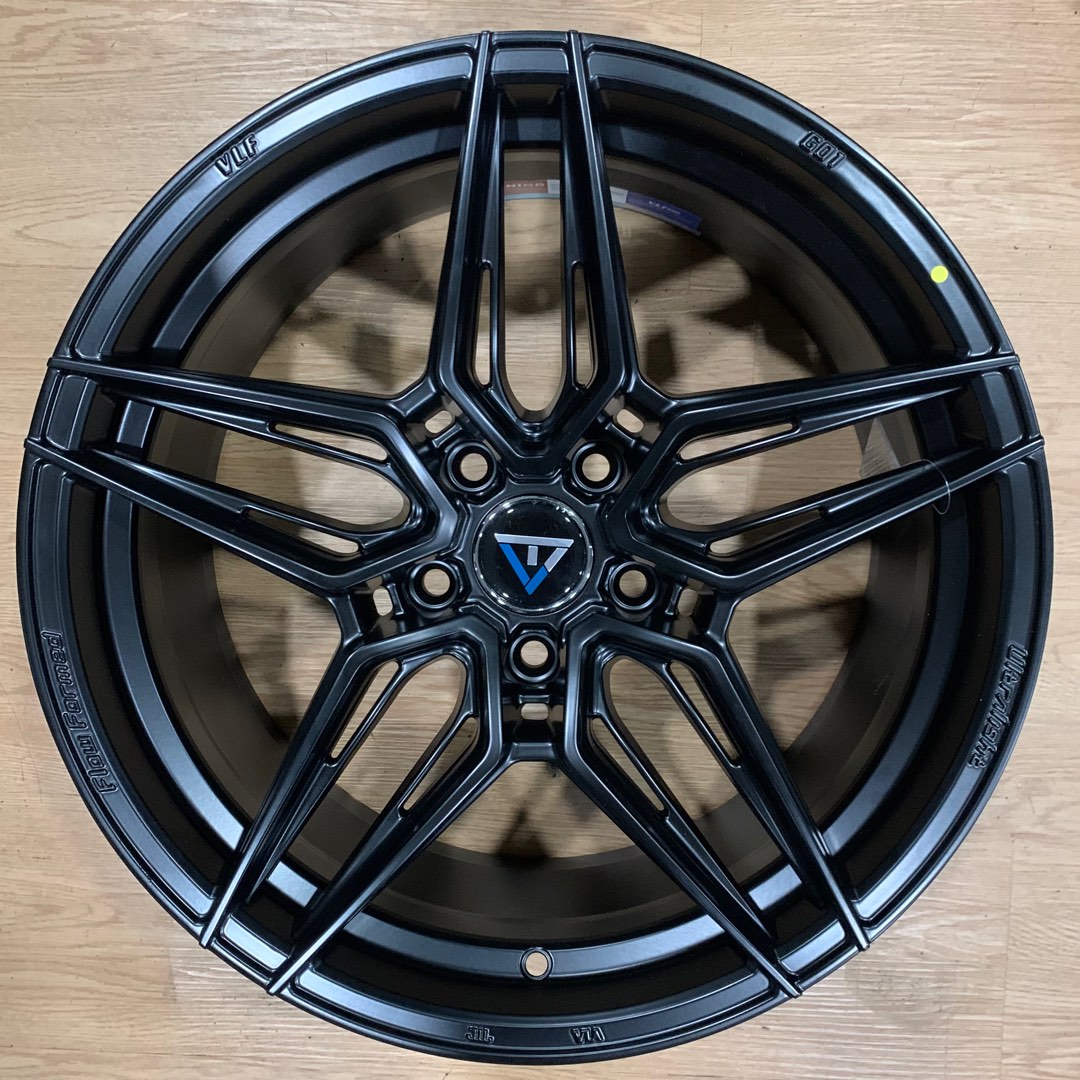 18” Original VLF-G01 Sport rims, Car Accessories, Tyres & Rims on Carousell