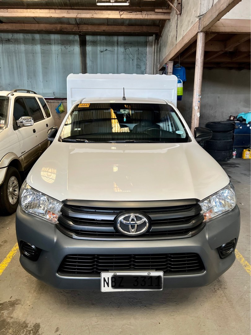 2017 Toyota Hilux FX Manual, Cars for Sale, Used Cars on Carousell